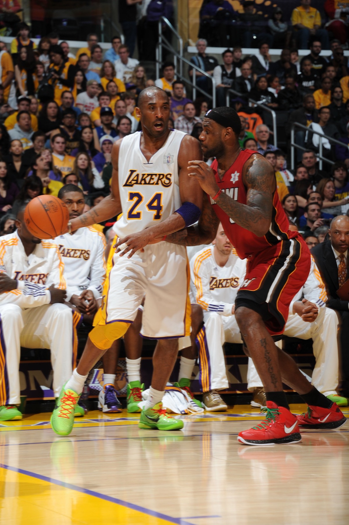 NIKE KOBE VI PROTRO 'GRINCH' | BSTN Chronicles